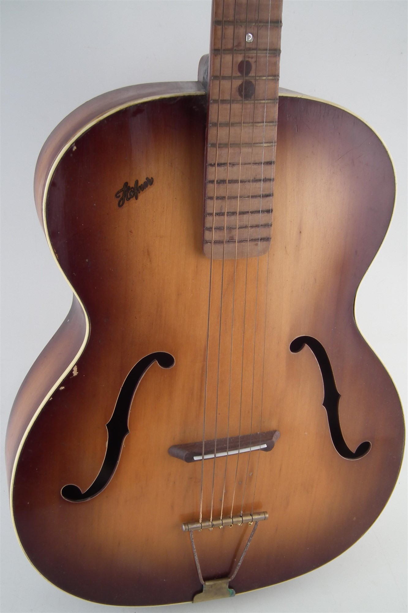 Lot 122 - Hofner Congress archtop guitar