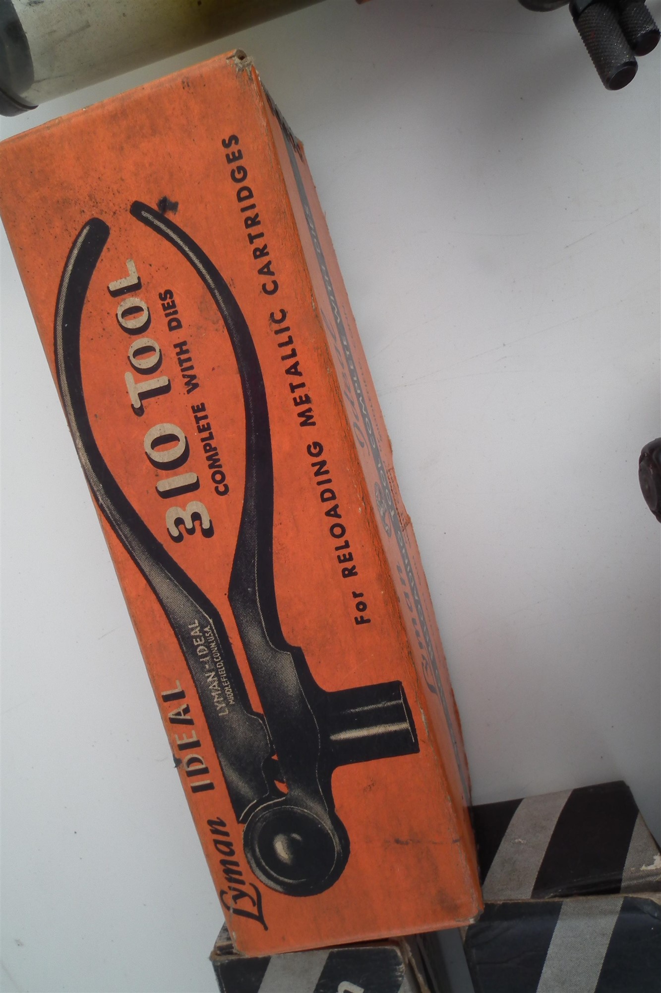 Lot 133 - Two Lyman presses with 45ACP and 44-40 dies,