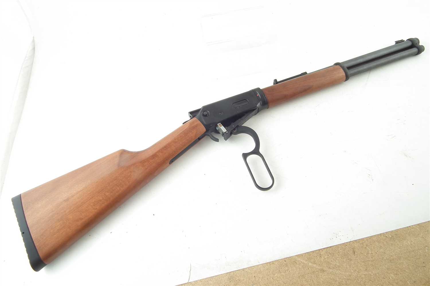 Lot 98 - Walther CO2 .177 Winchester 94 air rifle in