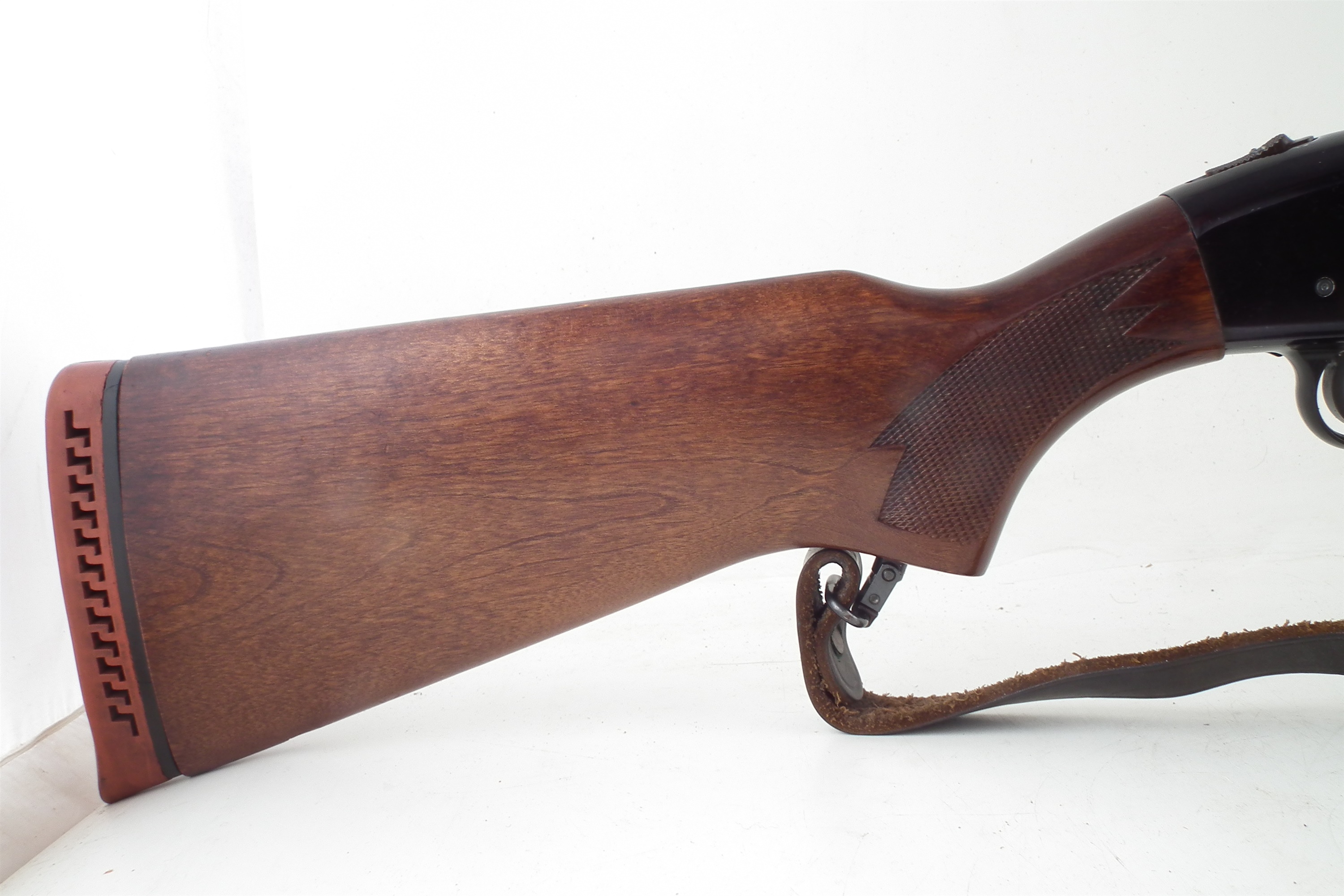 Lot 64 - Mossberg 700 12 bore pump action shotgun