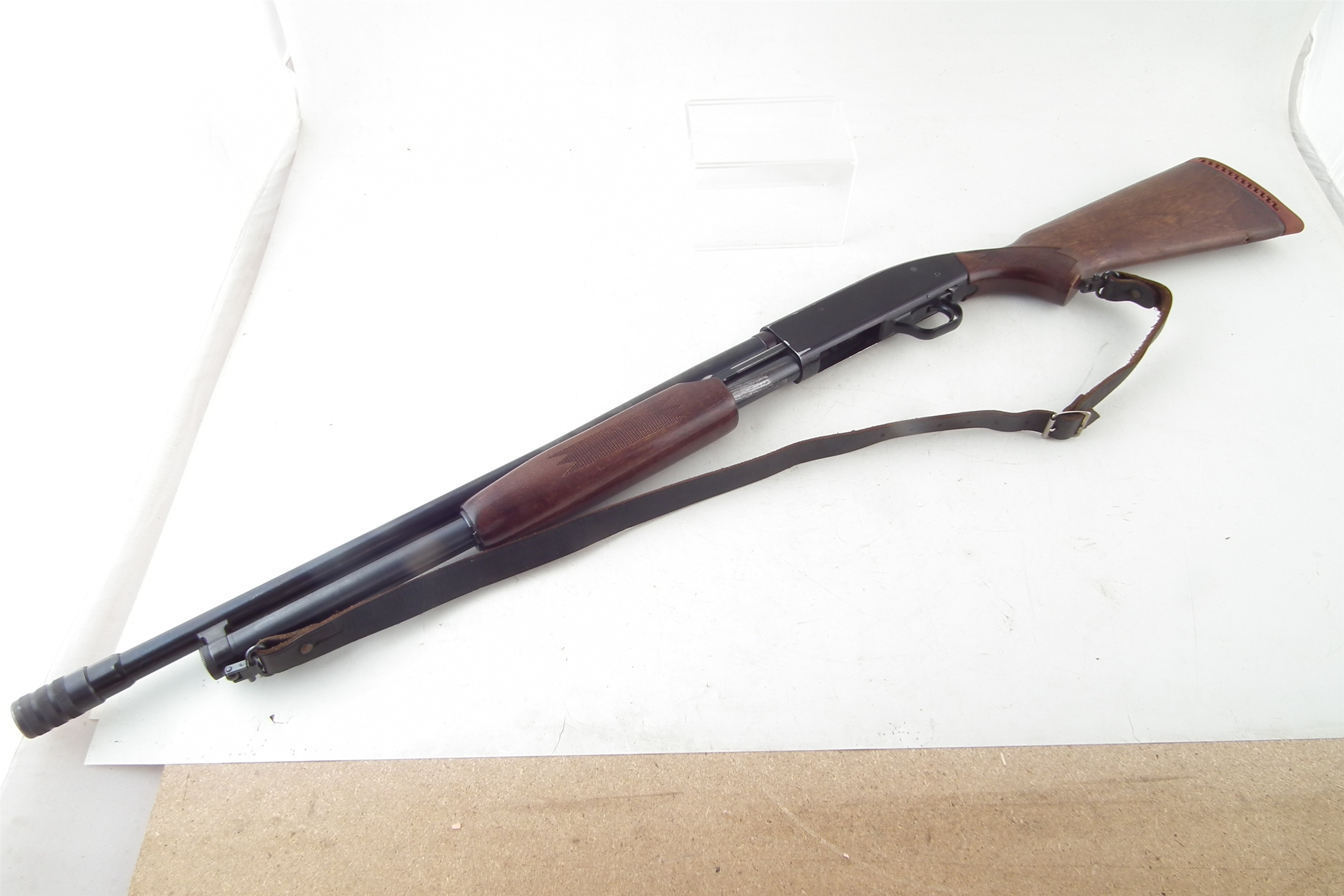 Lot 64 - Mossberg 700 12 bore pump action shotgun