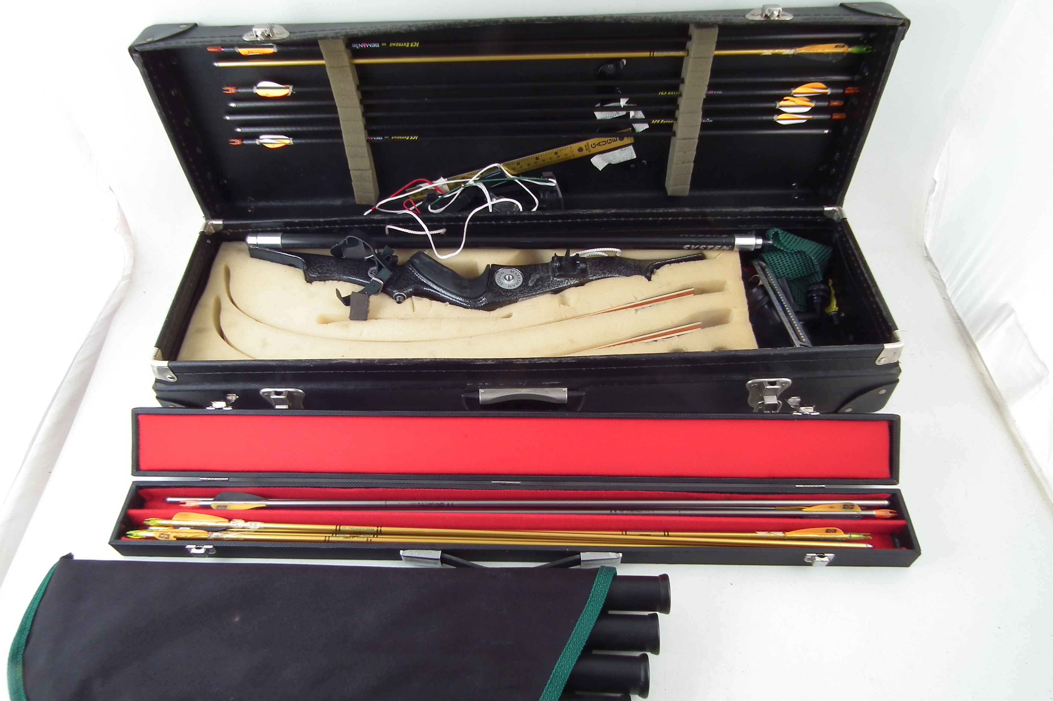 Lot 283 - Meteor Marksman Recurve bow,