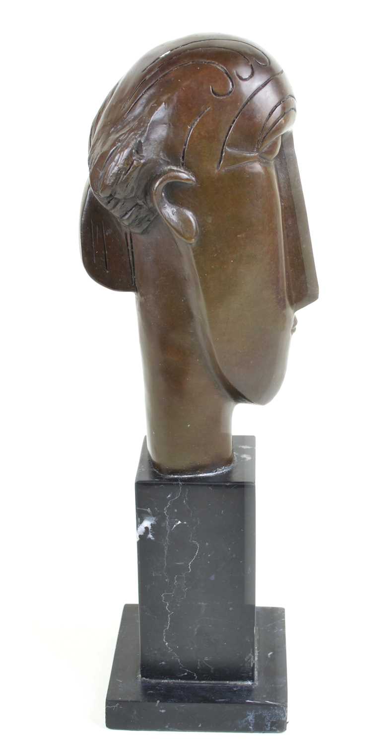 Lot 67 - Art Deco Male Bust