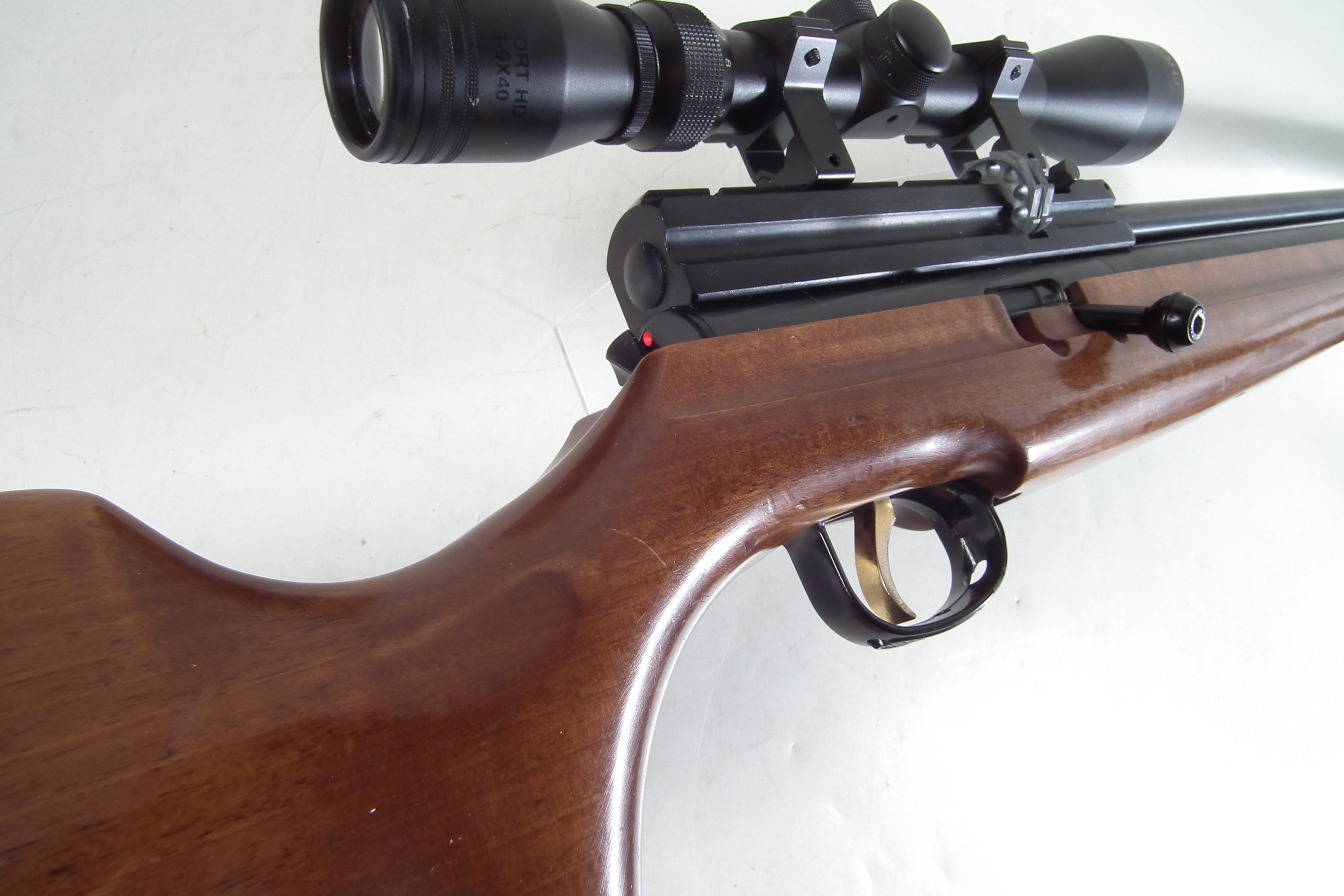 Lot 137 - Webley Raider PCP air rifle