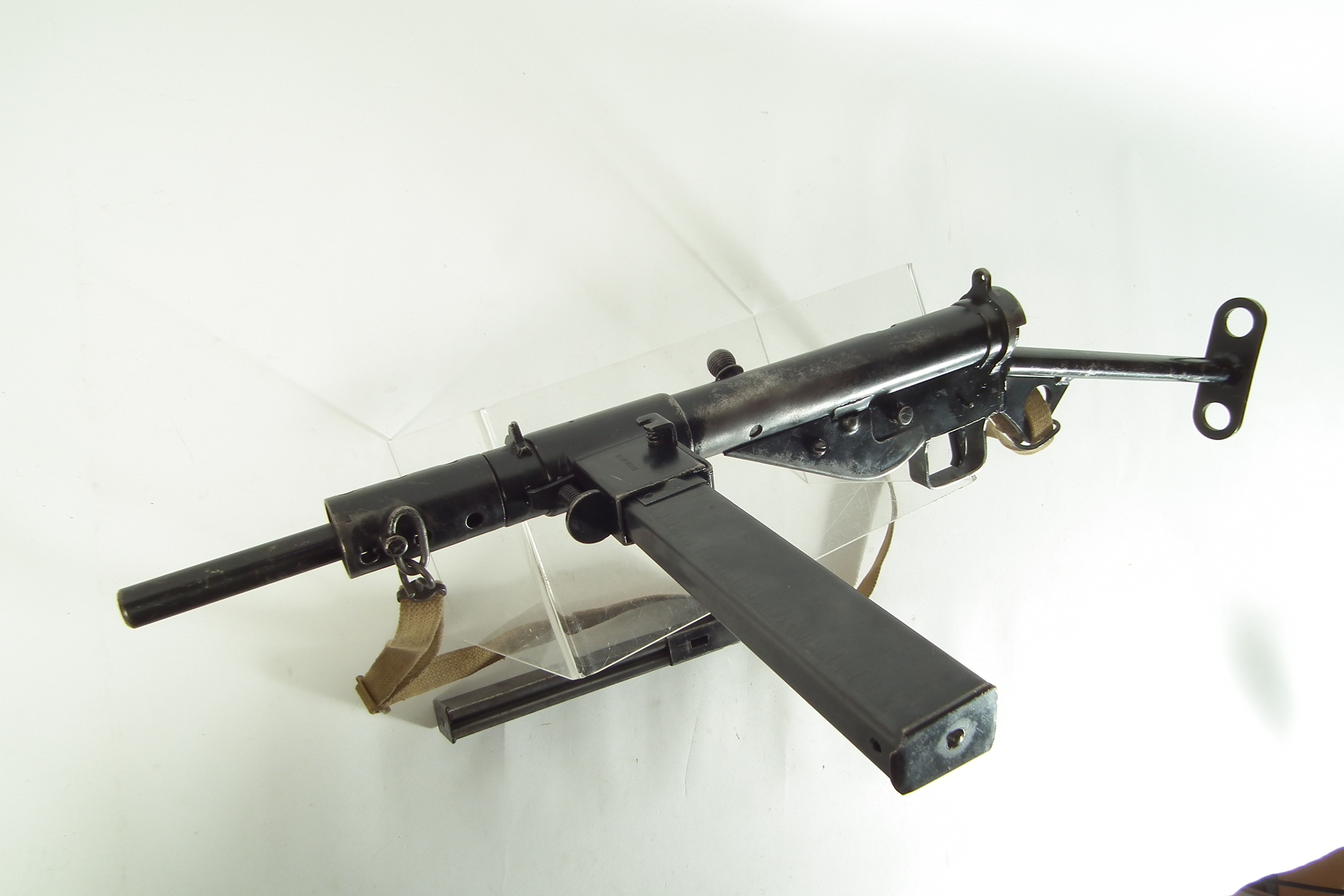 Lot 136 - Deactivated Sten 9mm sub machine gun