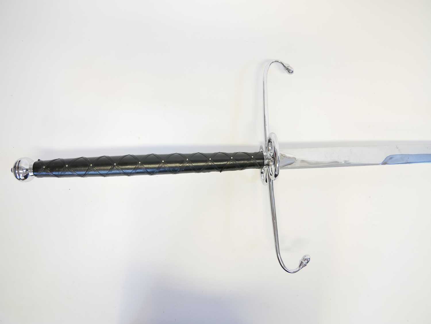 Lot 25 - 20th century reproduction Lowland claymore