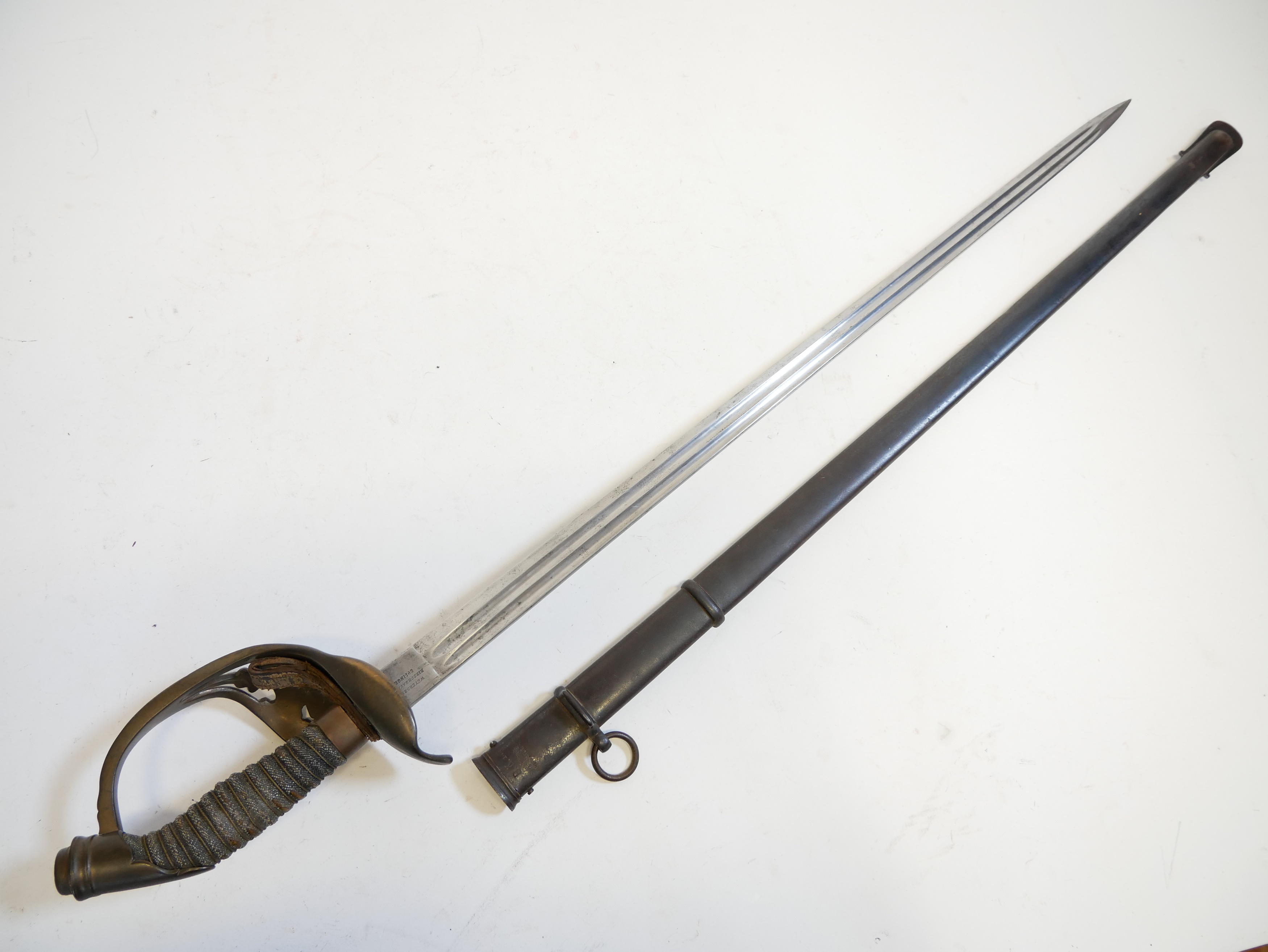 Lot 10 - Prussian 1889 pattern officers sword