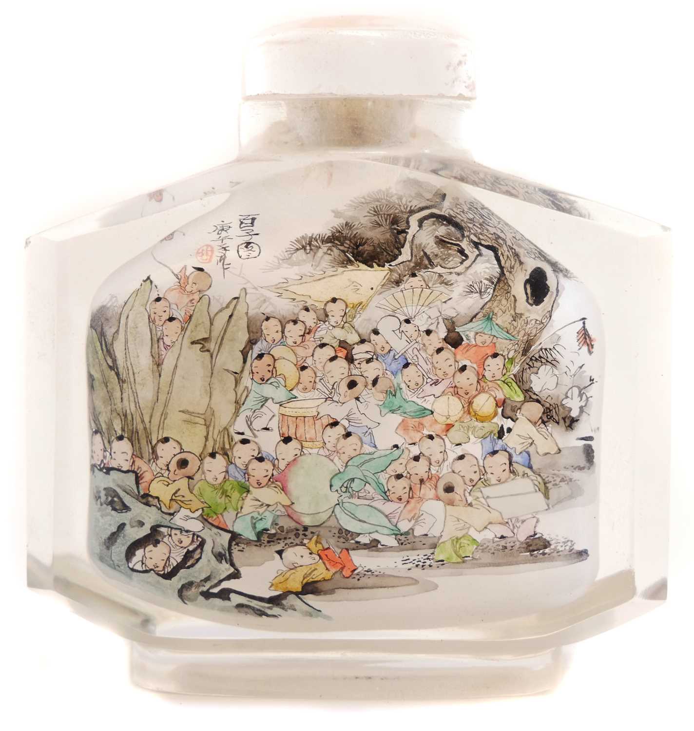 Lot 244 - Chinese glass bottle