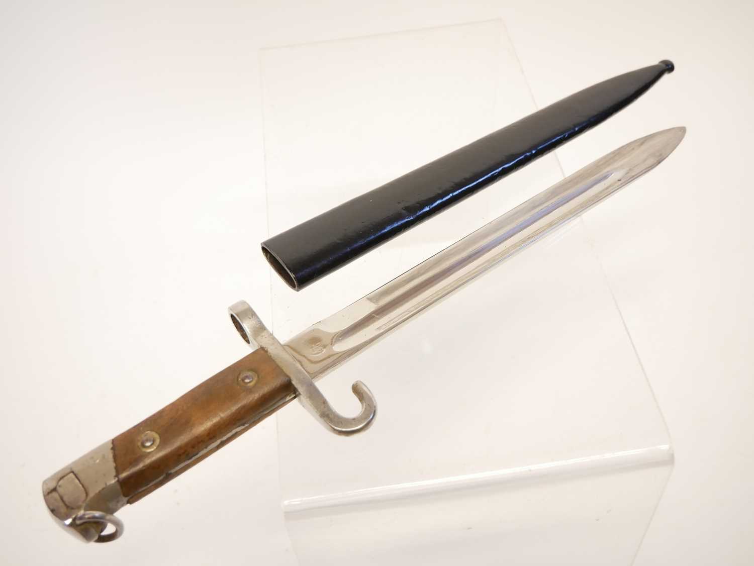 Lot 291 - Austro-Hungarian Mannlicher M95 bayonet and