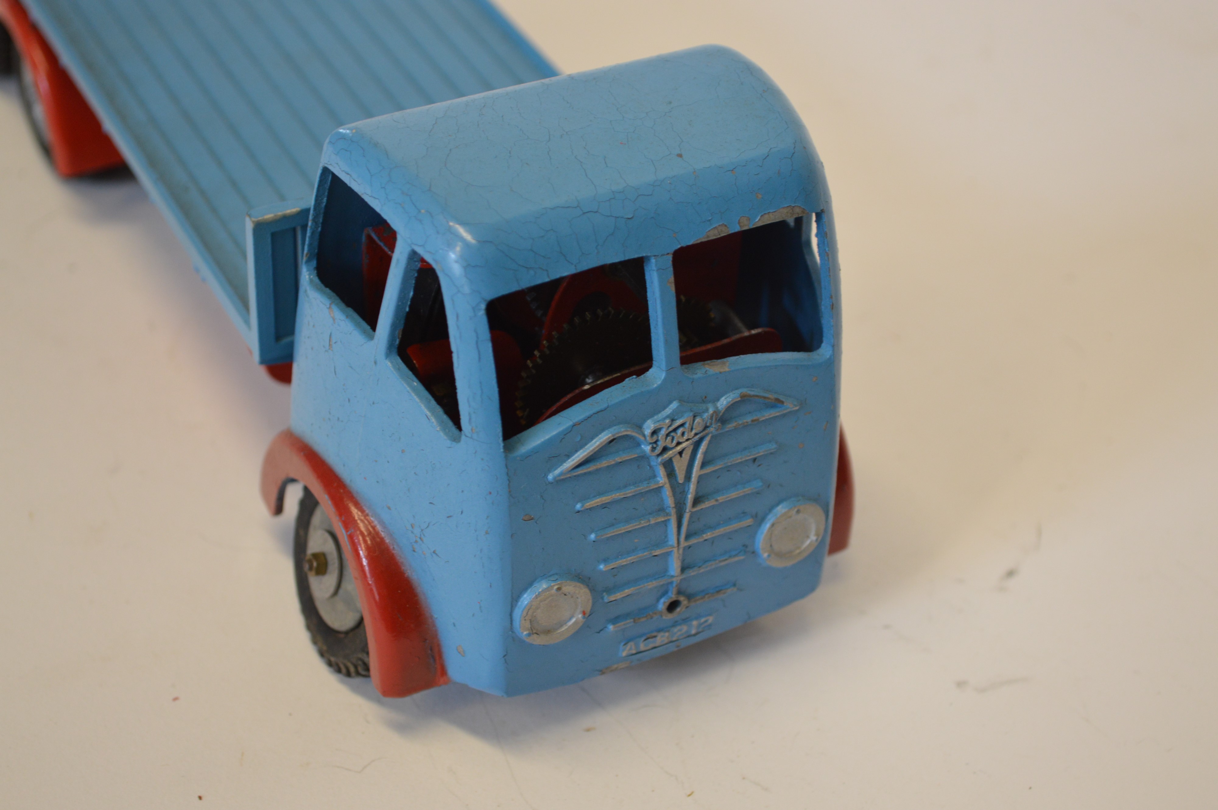 Lot 124 - Shackleton Toys Foden FG6 Flatbed Lorry