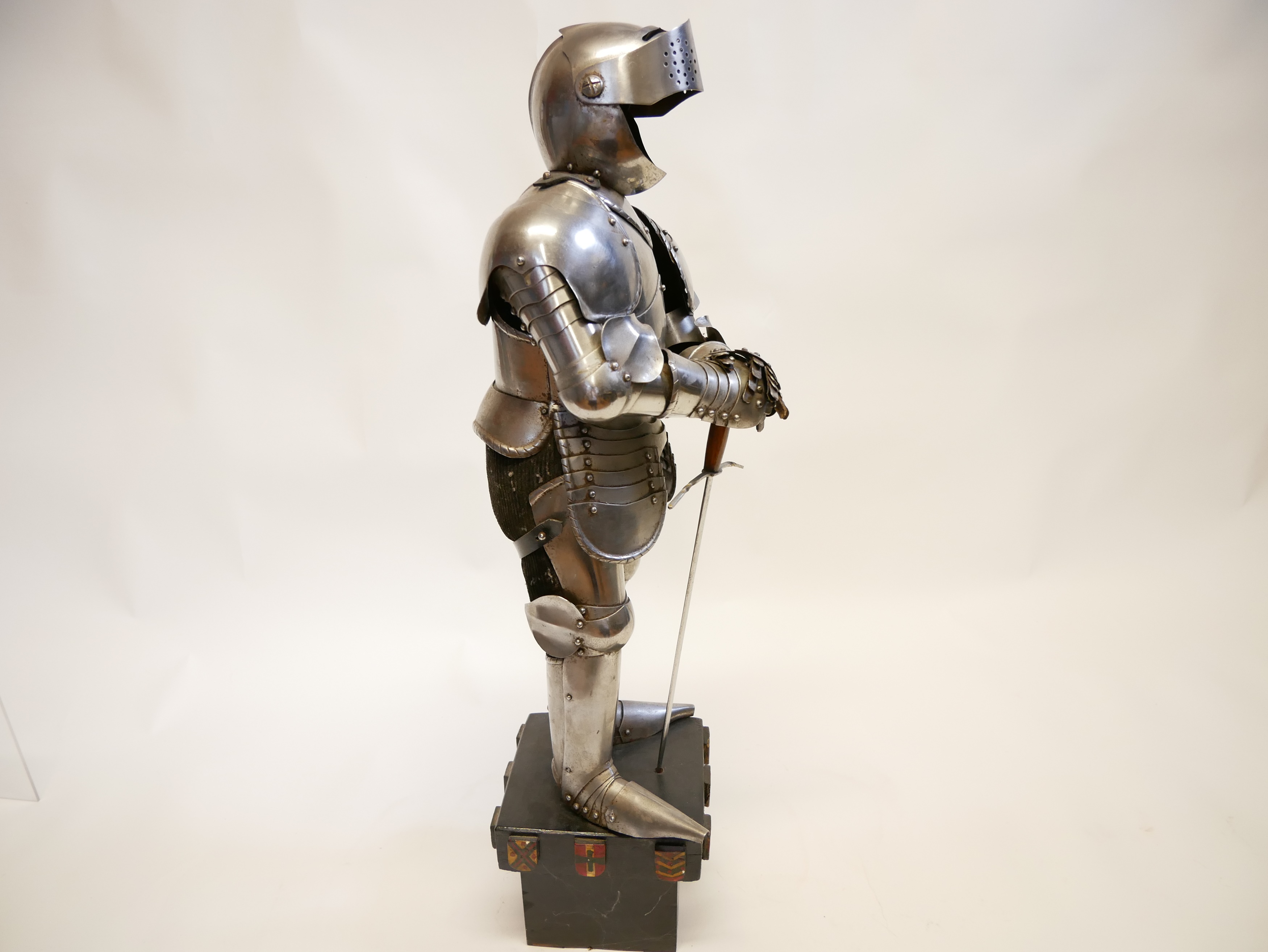 Lot 247 - Model suit of armour