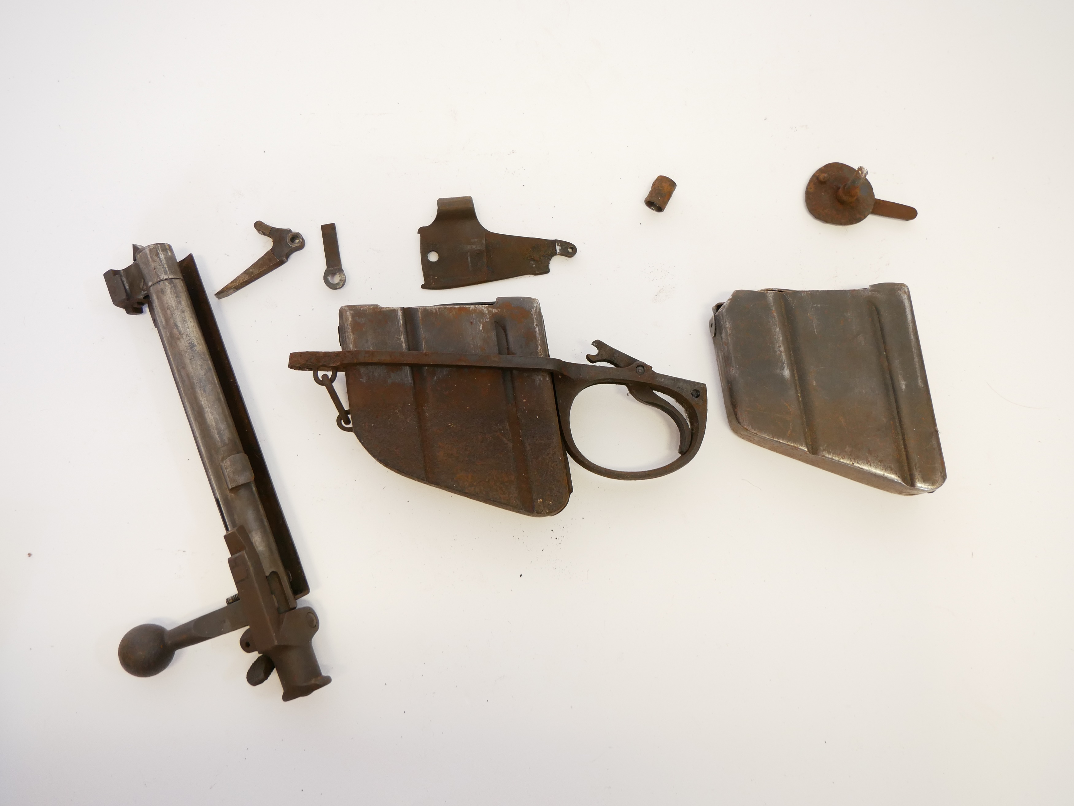 Lot 505 - Long Lee Enfield rifle spares LICENCE
