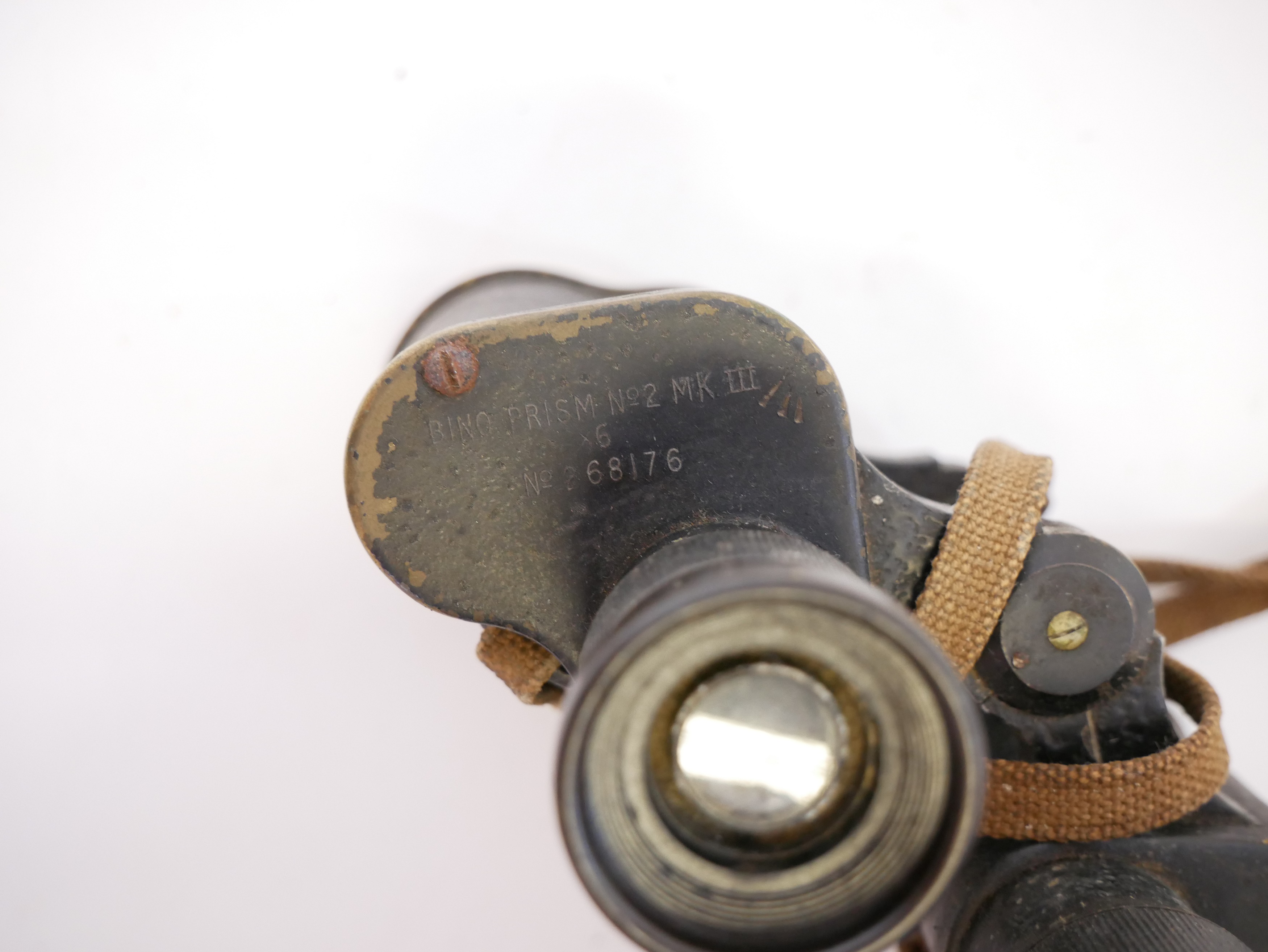 Lot 411 - Collection of militaria