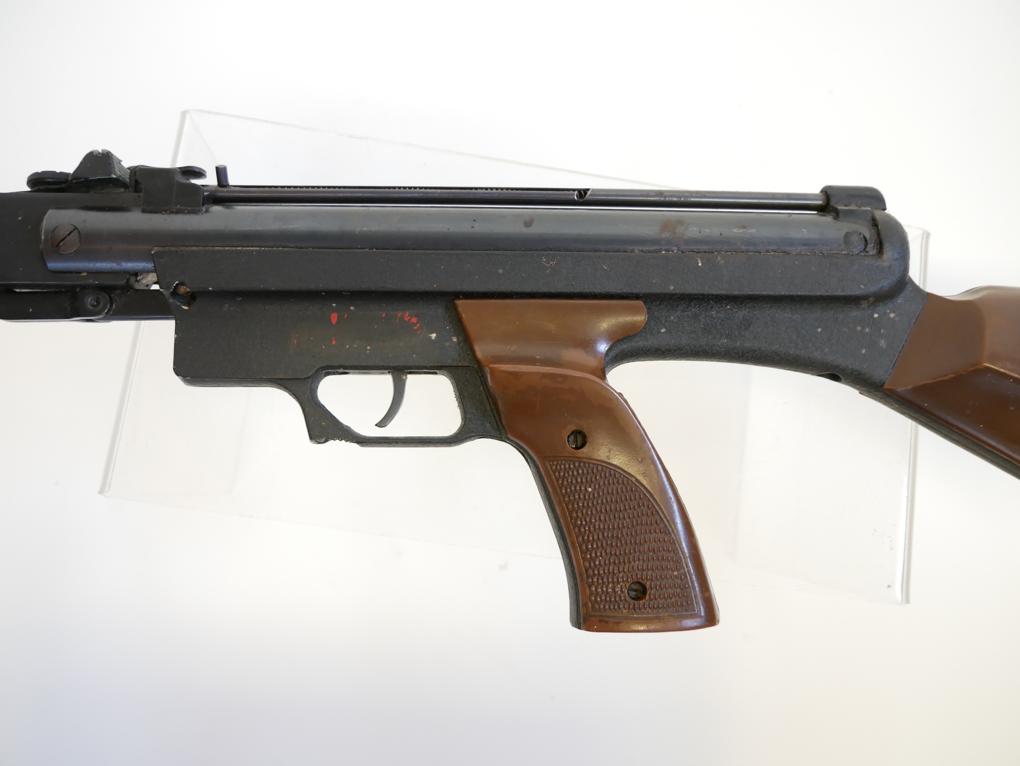 Lot 102 - Gamo Paratrooper .177 air air rifle with a