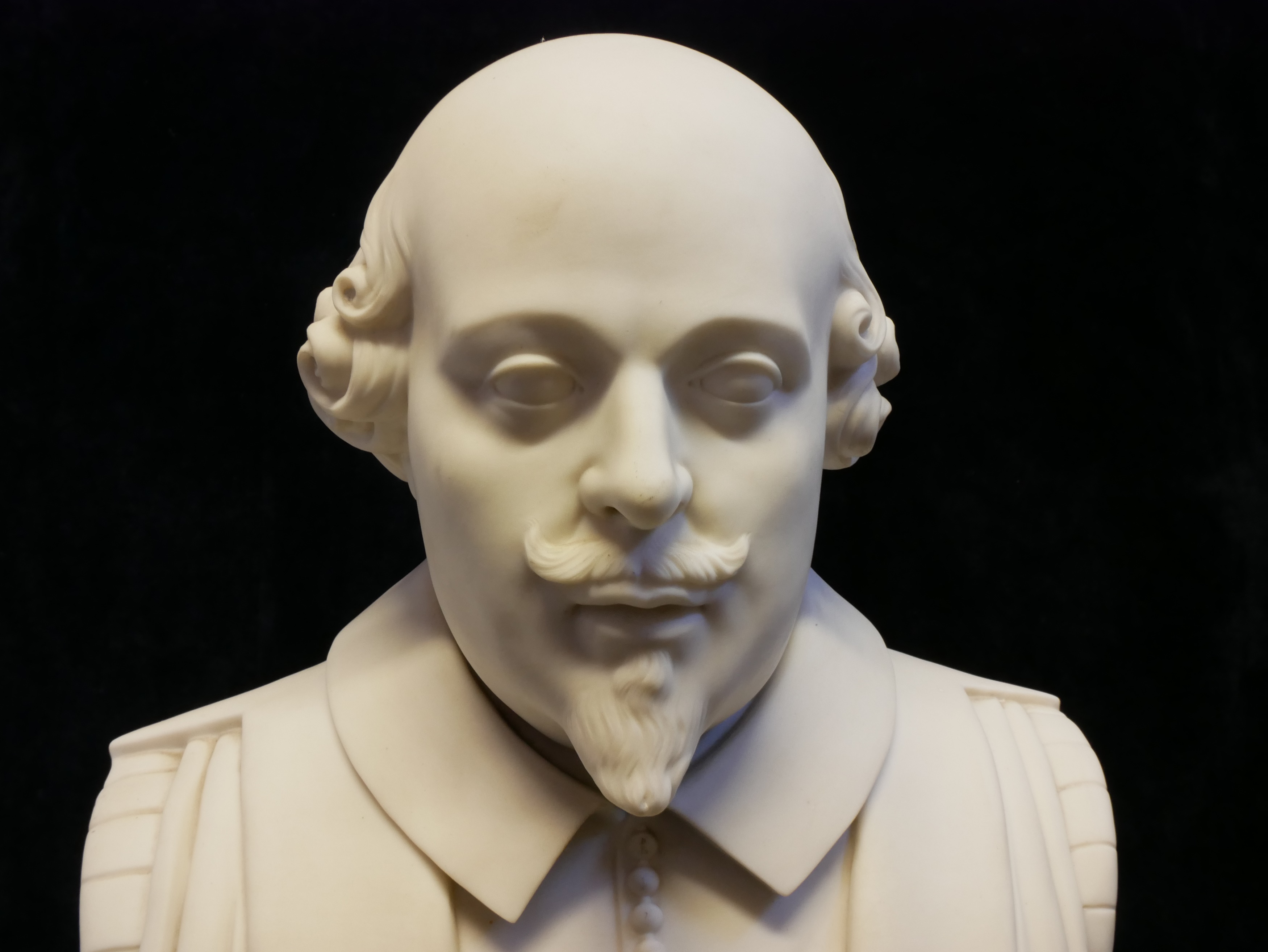 Lot 139 - Parian bust of William Shakespeare