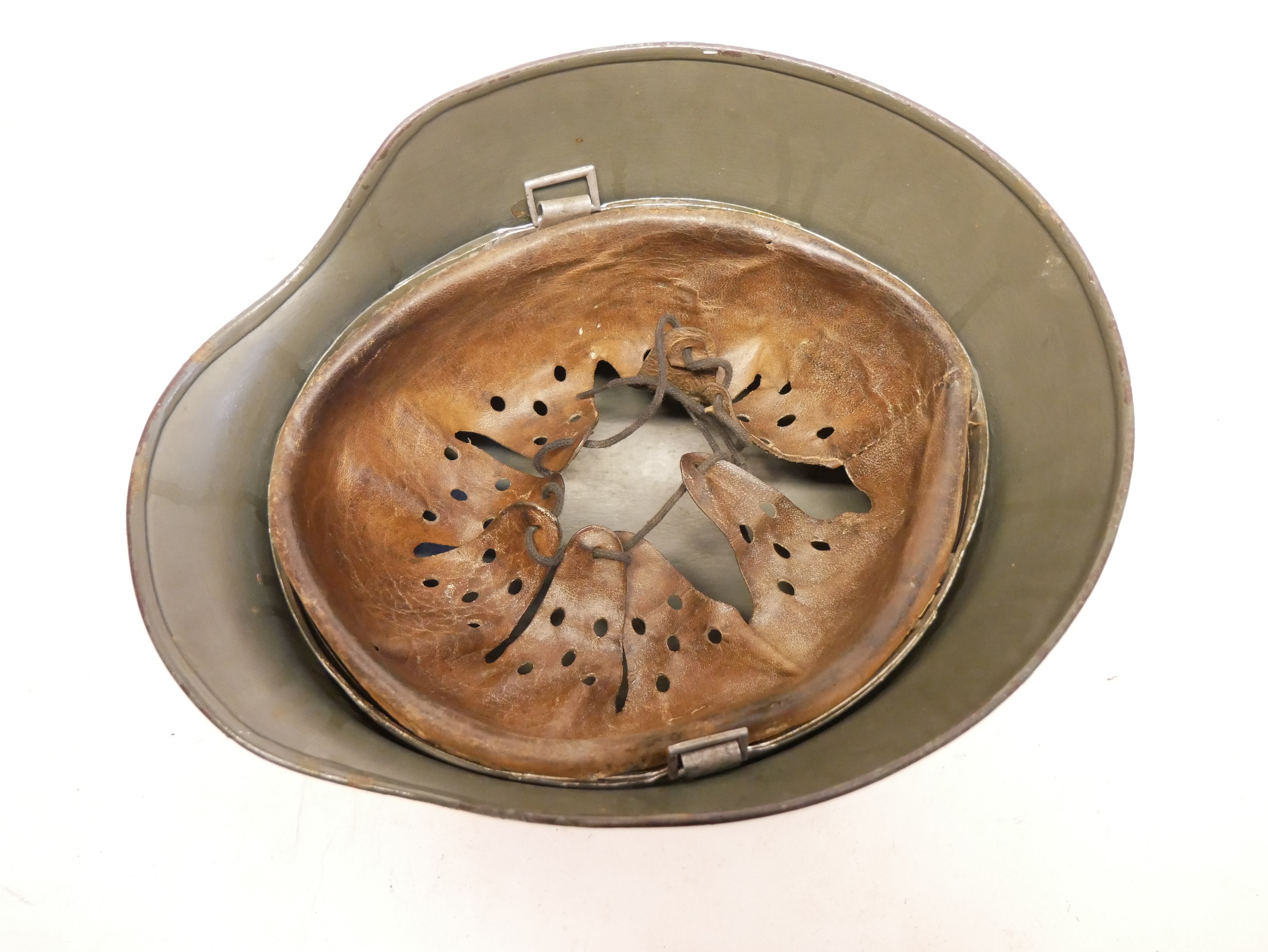 Lot 324 - German WWII M35 helmet