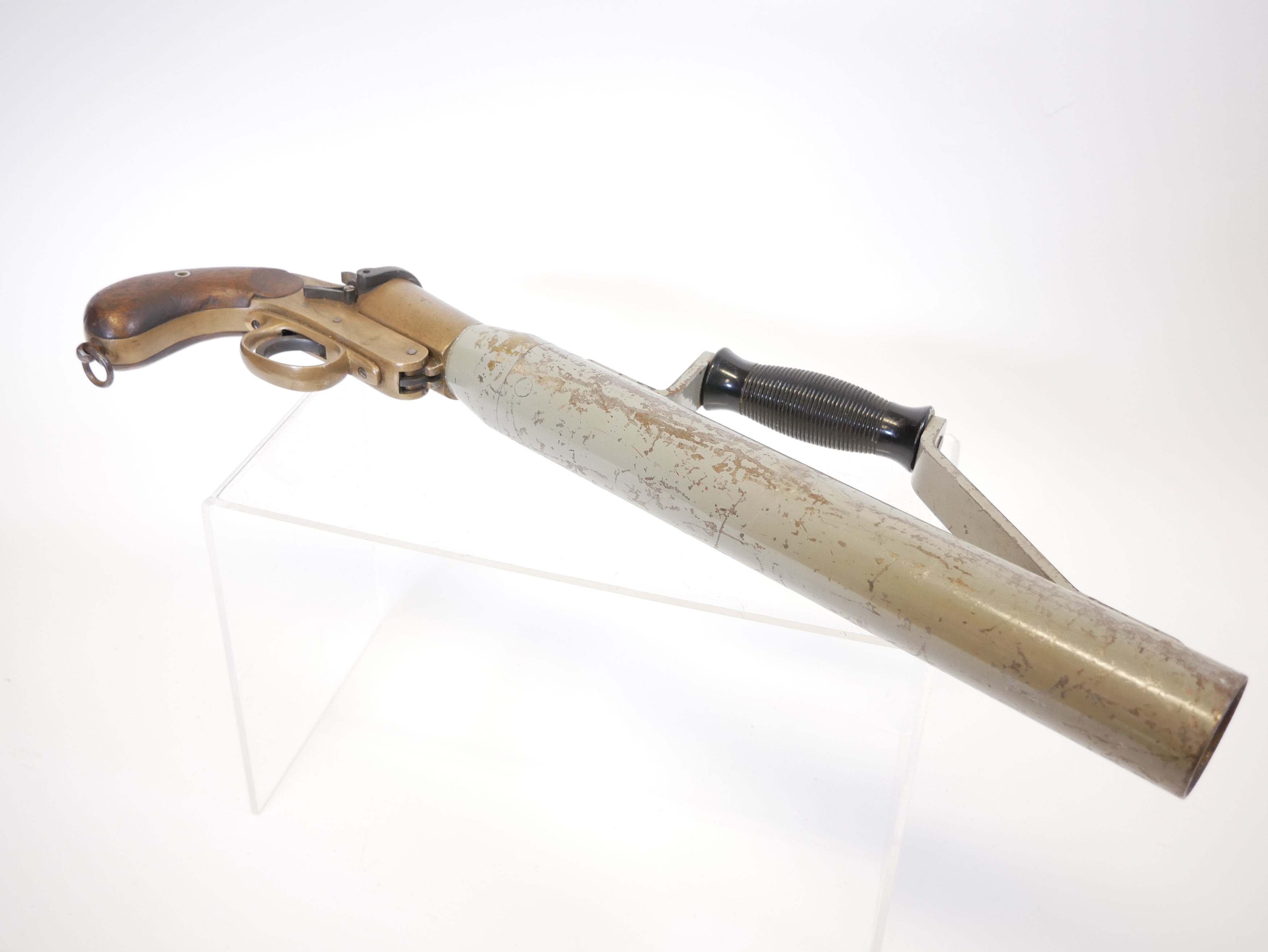 Lot 38 - Schermuly line throwing gun
