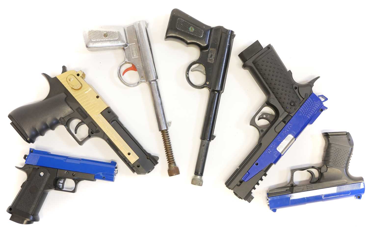 Lot 109 - Collection of BB guns and two GATs,