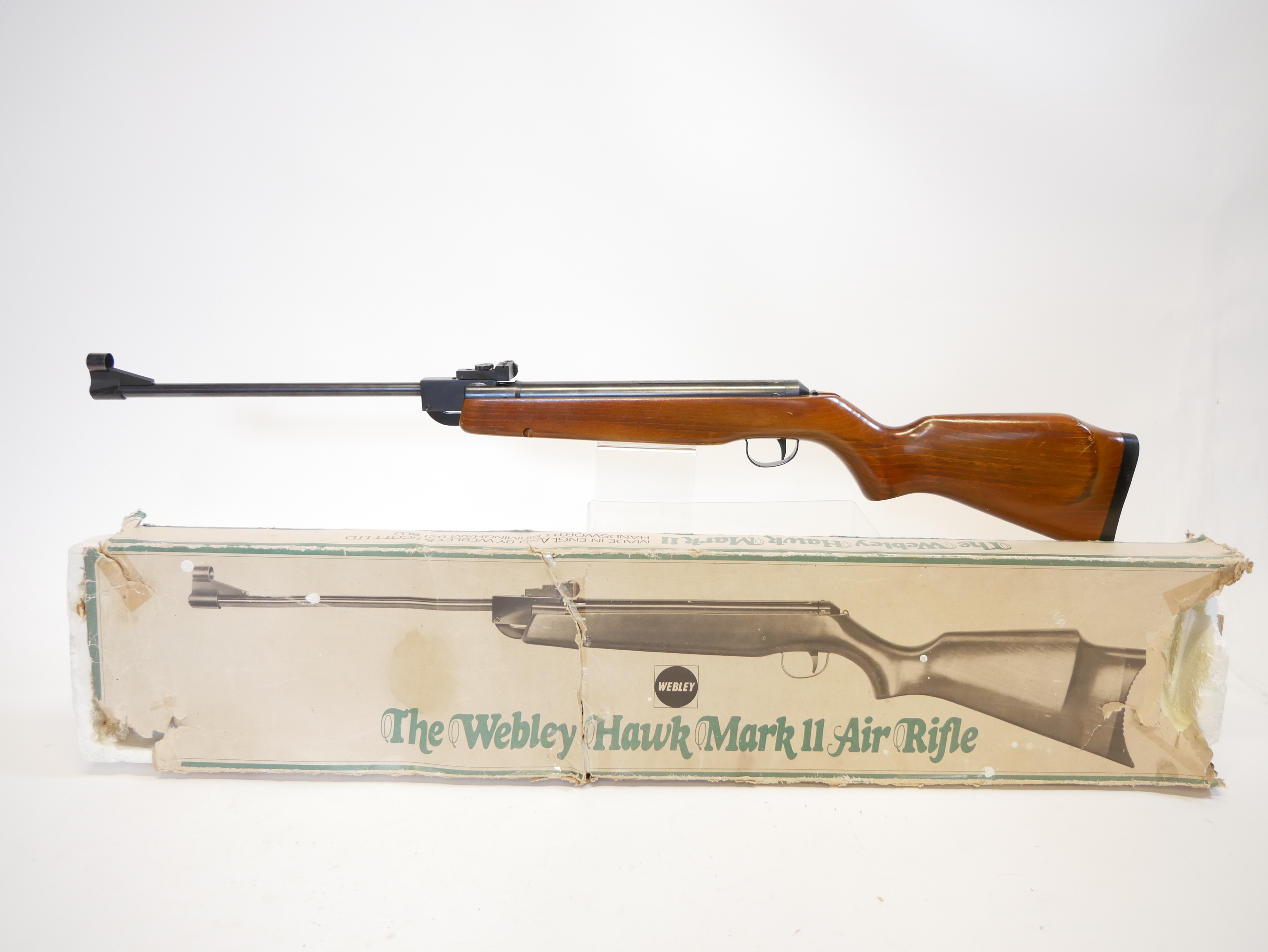 Lot 123 - Boxed Webley Hawk MkII .22 air rifle
