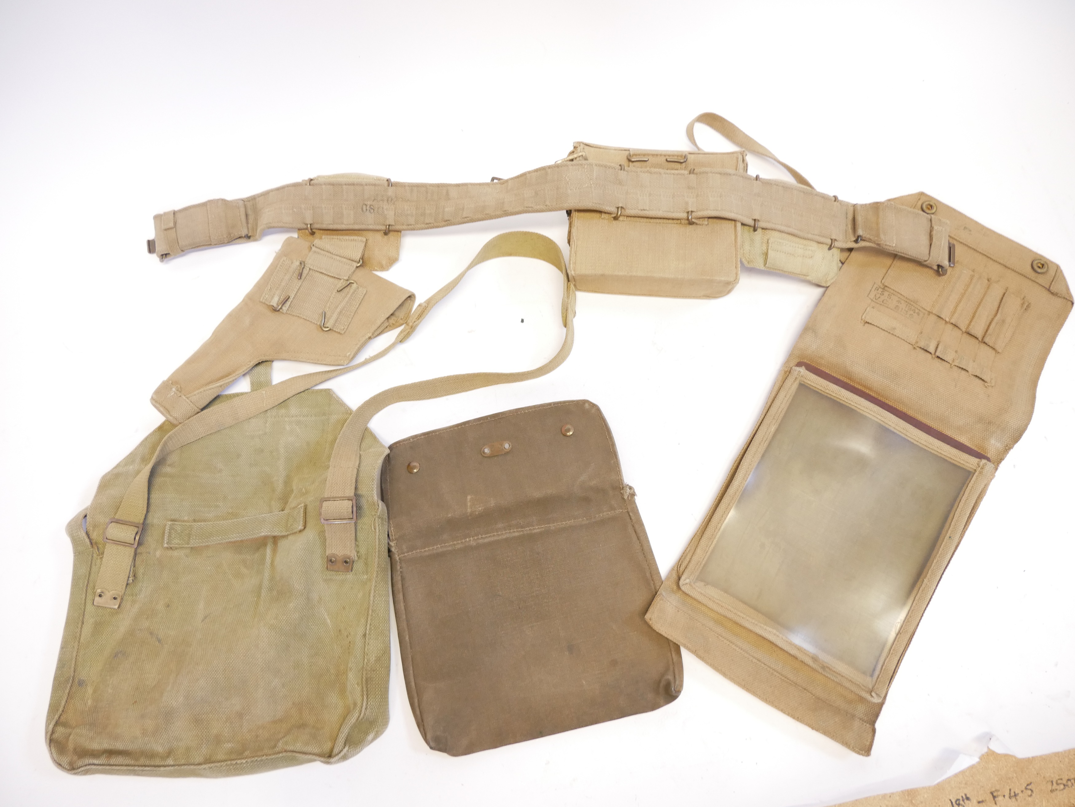 Lot 236 - British WWII Officers webbing