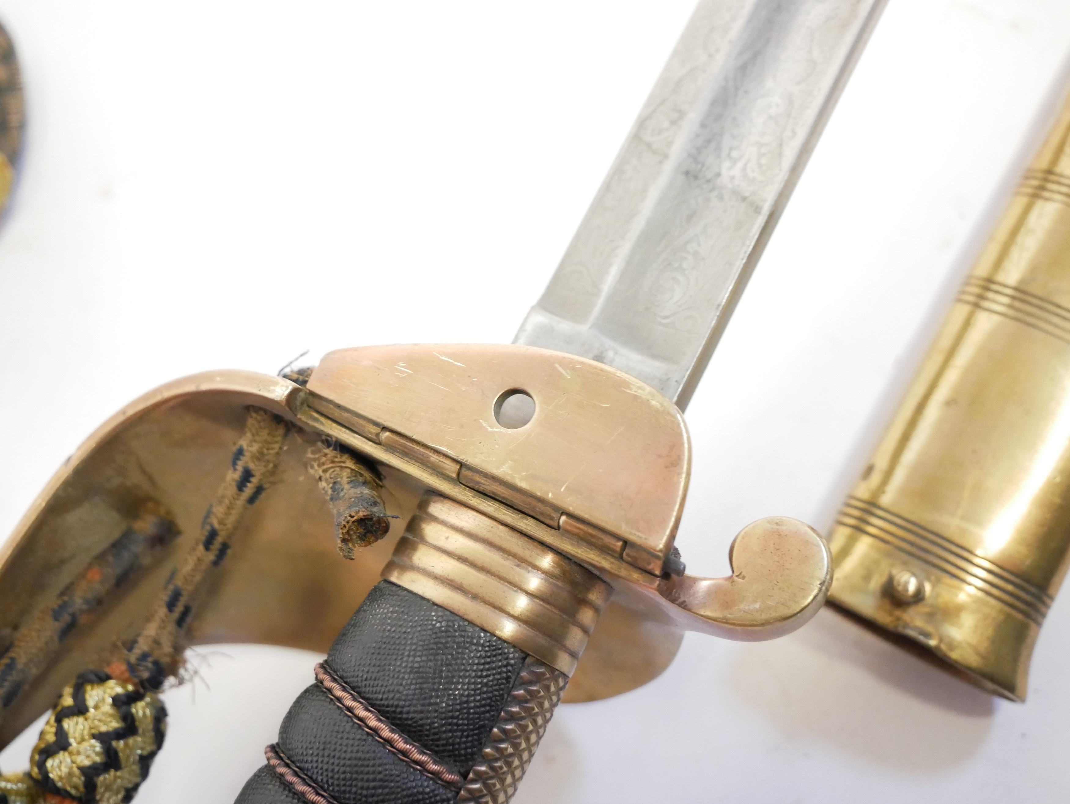 Lot 207 - Royal Navy Petty Officer's sword, similar to