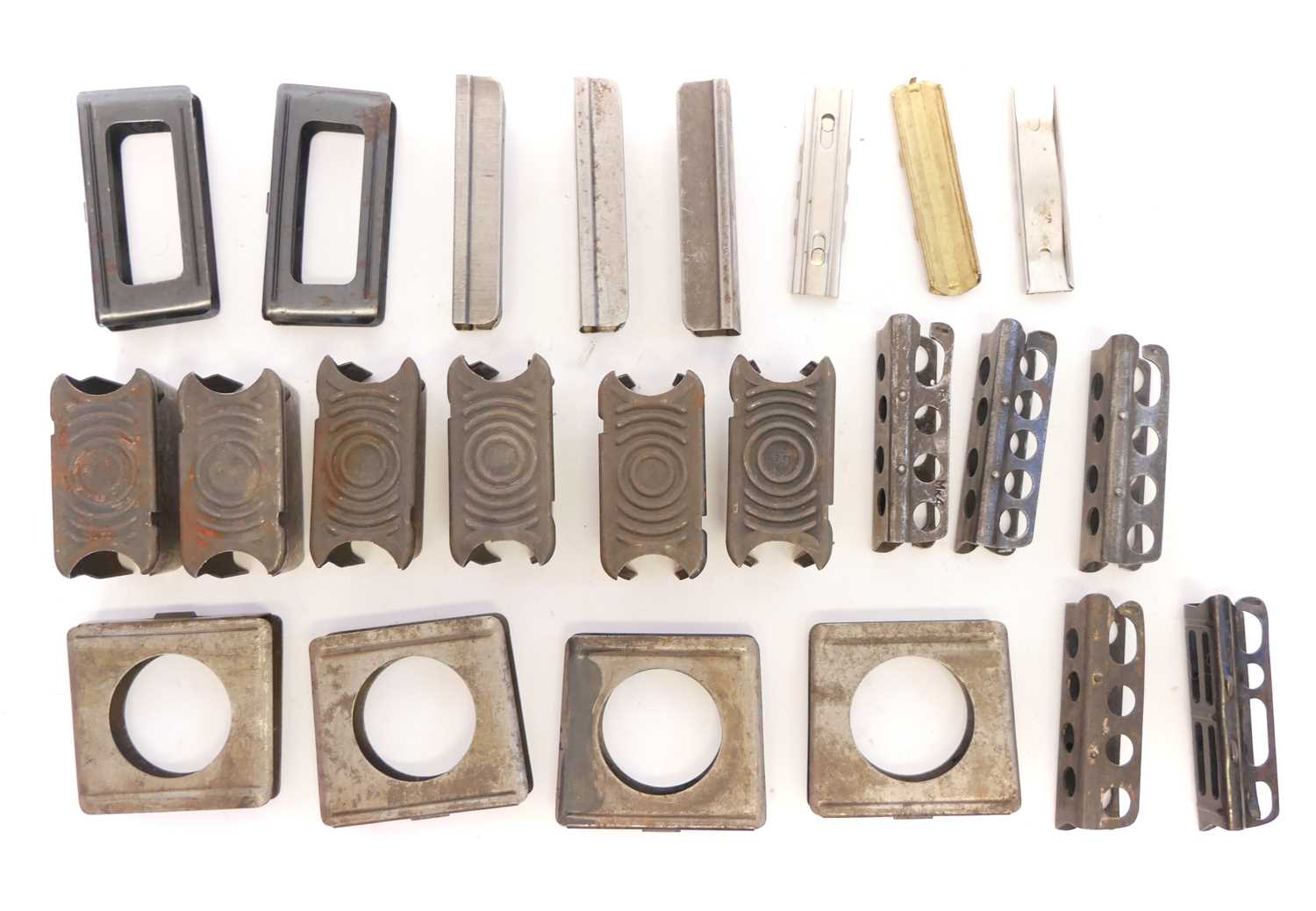 Lot 492 - Collection of rifle clips, to include four