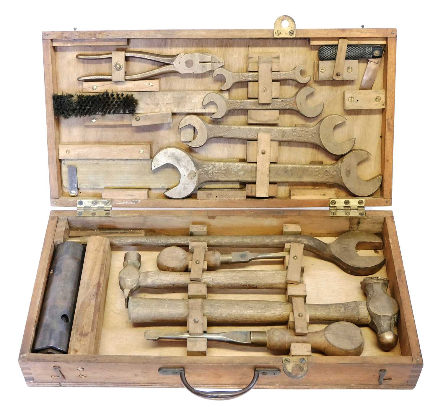 Lot 248 - Air Ministry / RAF tool kit dated 1945, made