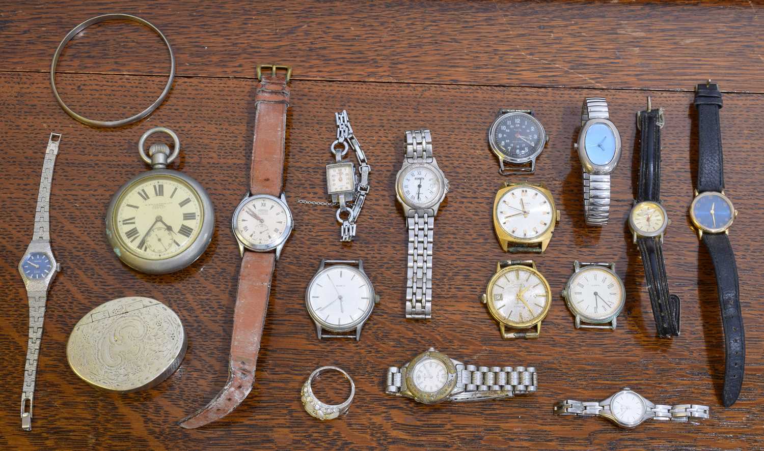 Lot 109 - A selection of watches.