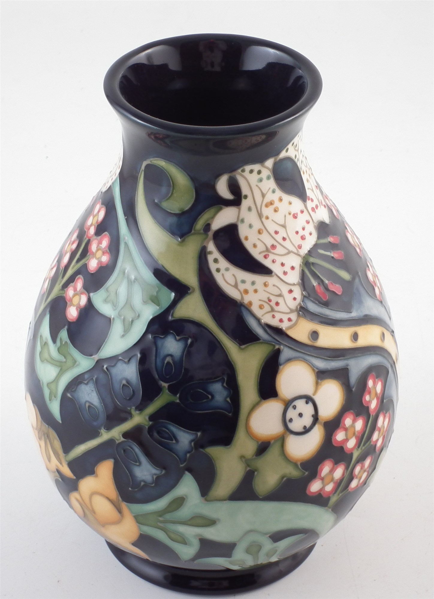 Lot 221 - Moorcroft Golden Lily vase